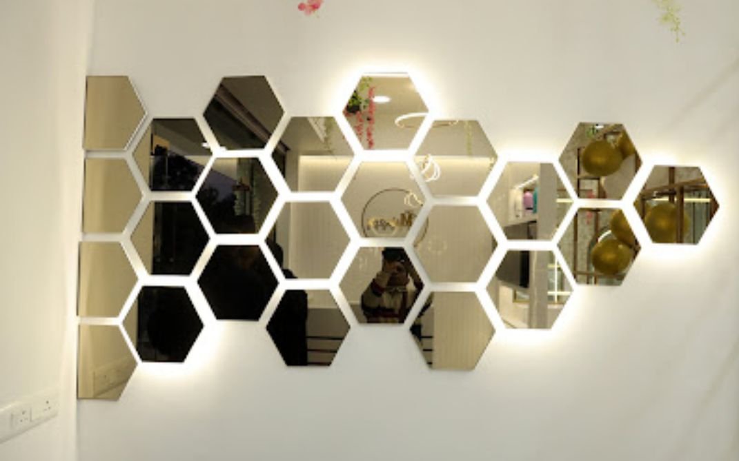 The Makeover Lounge Salon - Connecting Galaxy